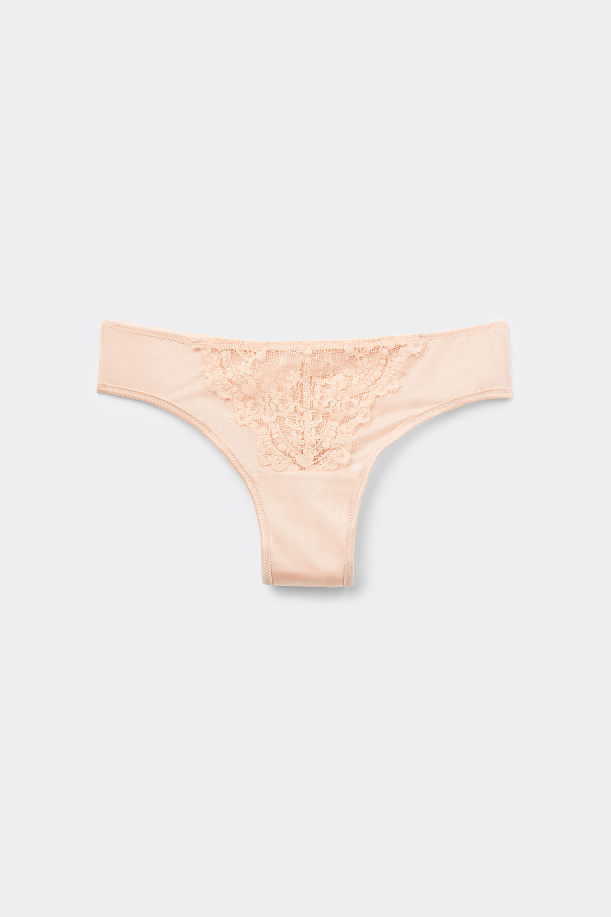 Go ahead and discover Intimissimi's new arrivals for women.